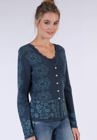 Strickkleidung im Scandic Shop